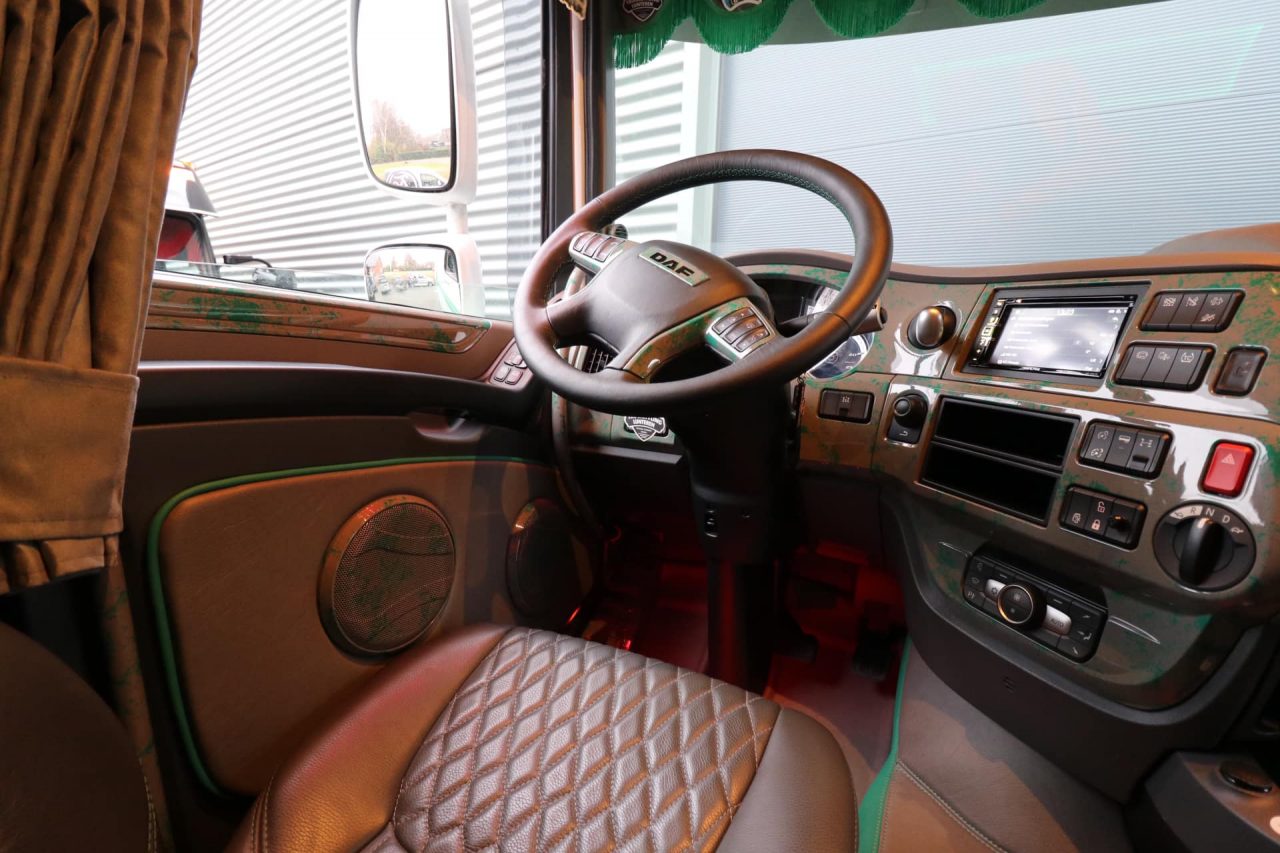 Truckstyling Lunteren | Alles voor een Custom-Made Truck Interieur