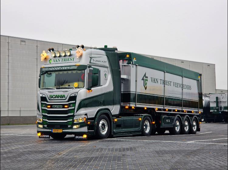 Van Triest Veevoeders - Truckstyling Lunteren